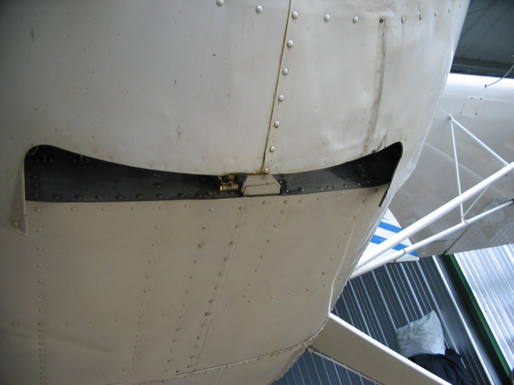 Summer lower cowl lip 0452199 - The Cessna 120-140 Association Forum